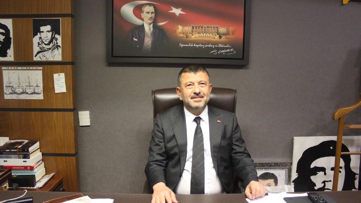 15 Temmuz’da ne olduğunu Akar ve Fidan haricinde hiçbirimiz bilmiyoruz ...